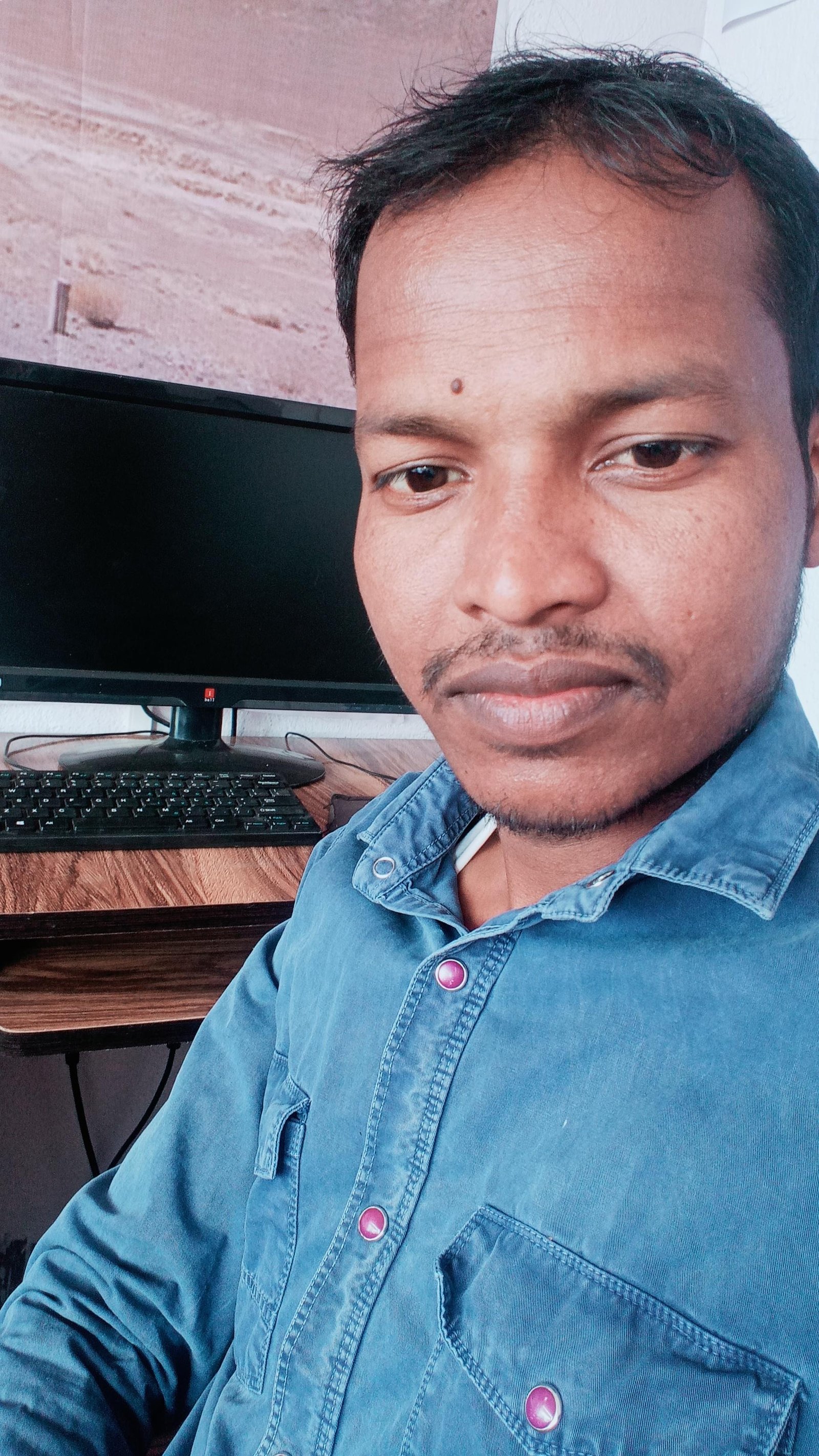 Hire Neeroj Kumar for your business promotion | Findinfluencer.in